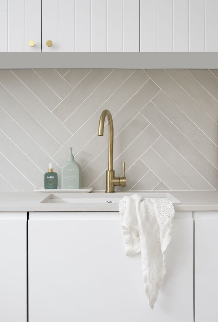 Elevate Your Kitchen: 10 Creative Backsplash Ideas